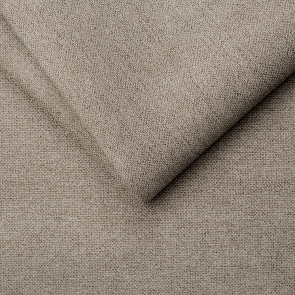 Mistral 04 Rabbit | dekora.group